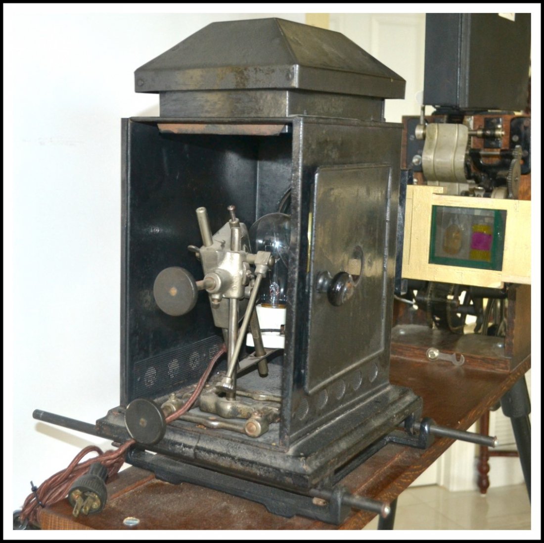 Edison Projecting Kinetoscope Edison Projecting Kinetos