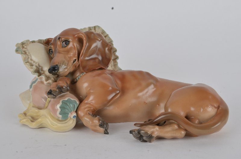 Allach porcelain dog designed by Theodor Karner, - Nov 10, 2014 ...
