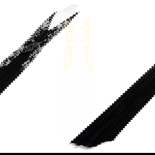 CFDA: Defining American Style Auction on Jan 23, 2024 by Sotheby's in NY