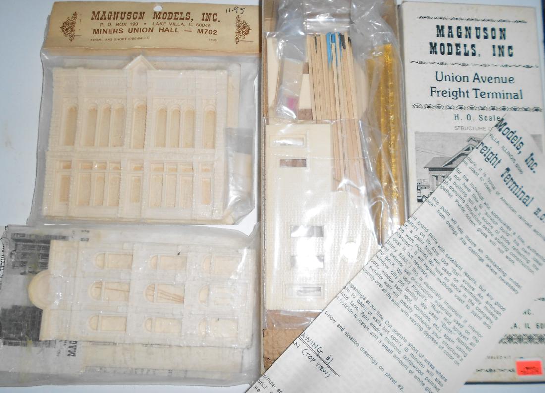 3 Magnuson Ho Building Kits Old M515 Freight House