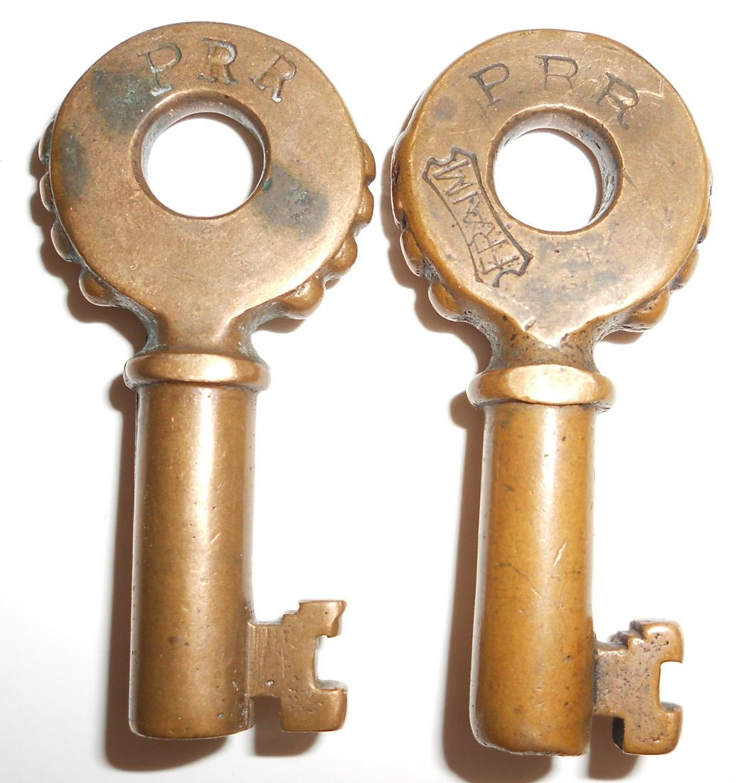 For Auction: 2 Pennsylvania Knobby Switch Keys (#0676) on Aug 01, 2020 ...