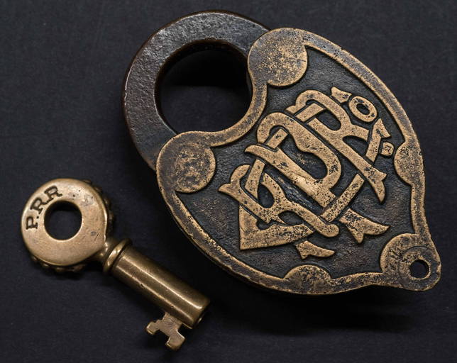 Pennsylvania Fancy Cast Back Lock & Knobby Key (#0203) on Oct 15, 2022 ...