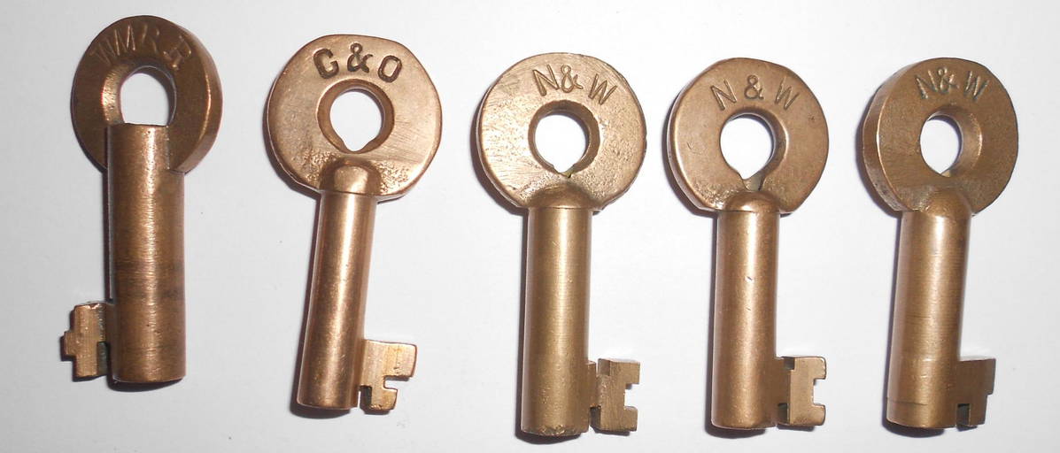 5 Brass Switch Keys: C&O, WM, 3 N&W (#0334) on Oct 15, 2022 | Brookline ...
