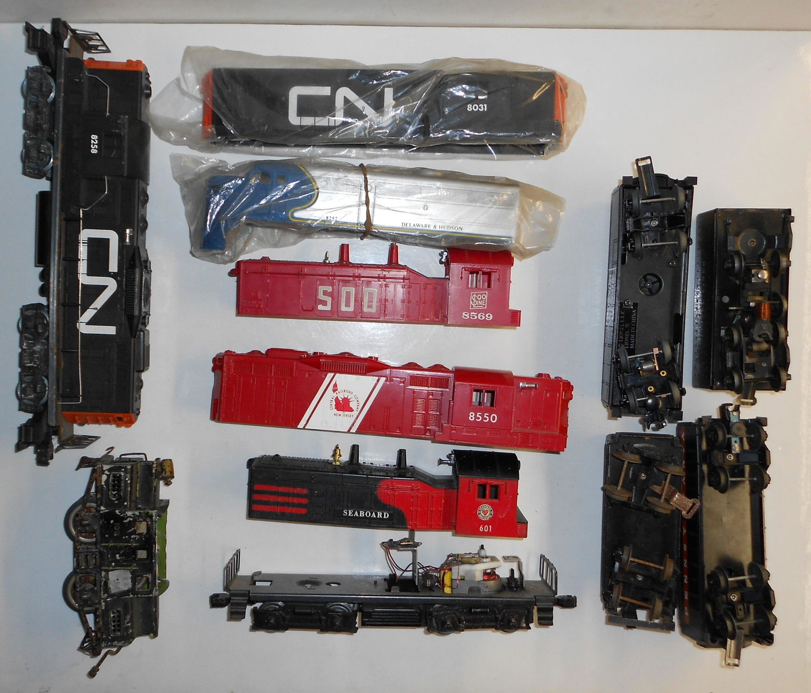Lionel Diesel Shells & Tenders, Parts