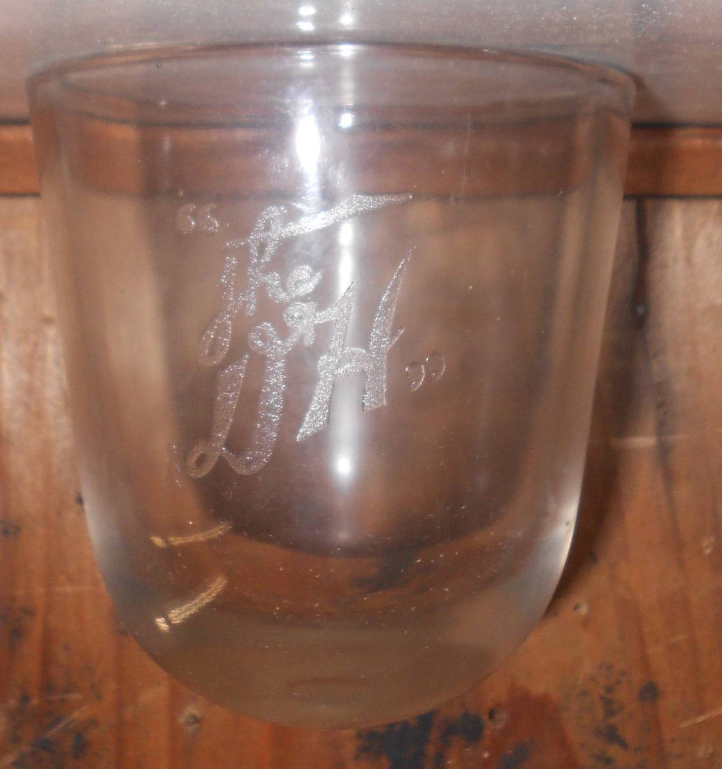 Delaware & Hudson - Round Bottom Drinking Glass With "the D&h" Logo Auction