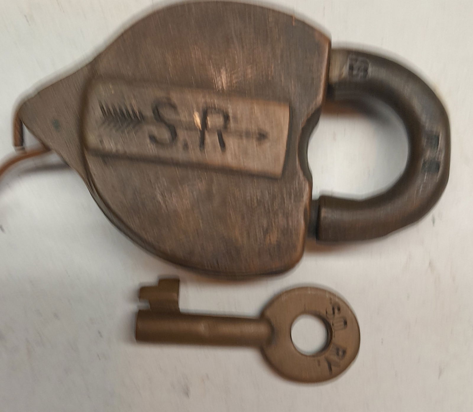 Southern Railway "arrow" Logo Sr Brass Switch Lock & Key Auction