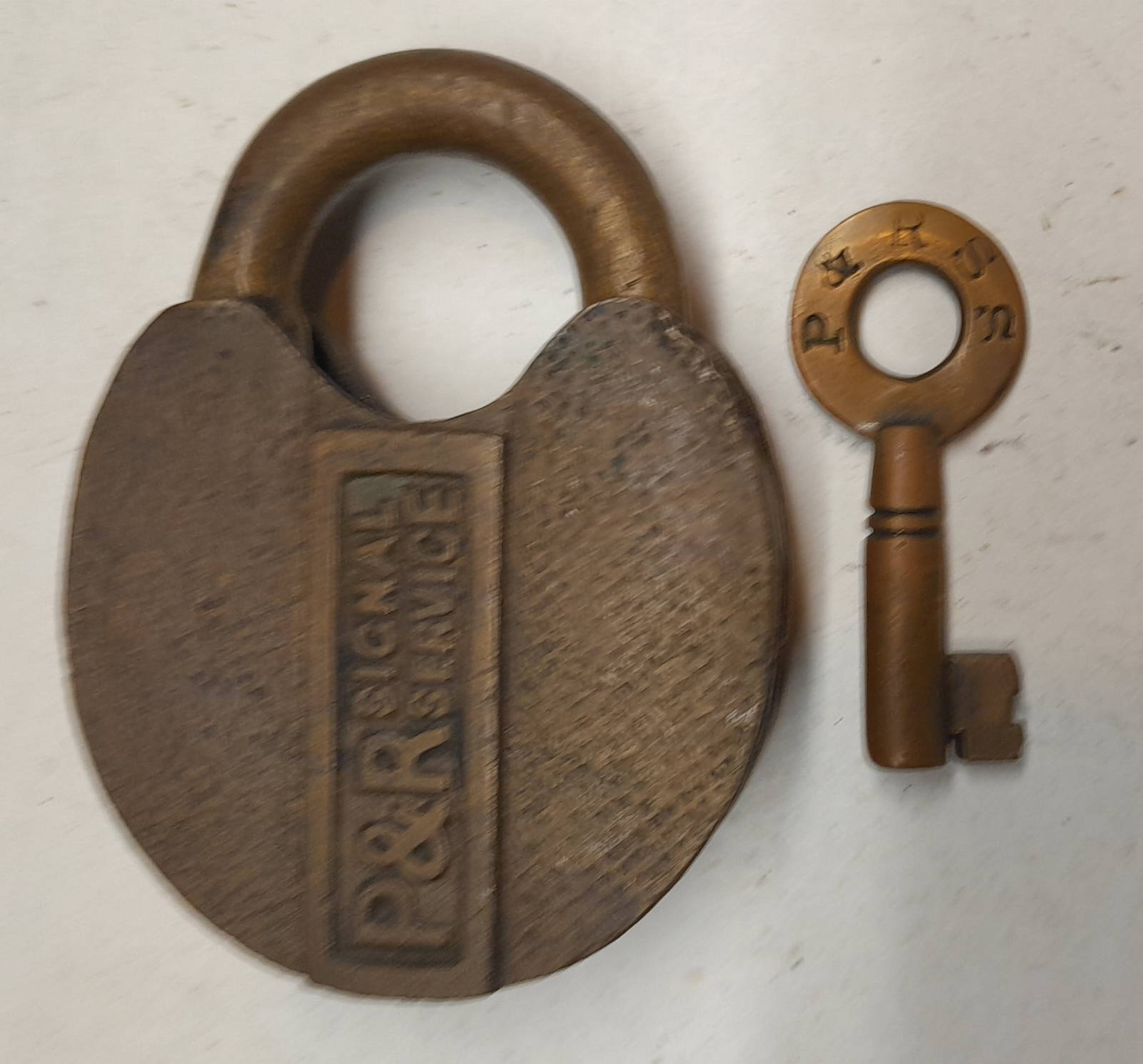 Fraim Lock P&r Signal Service, Fine Key P&r Ss Auction