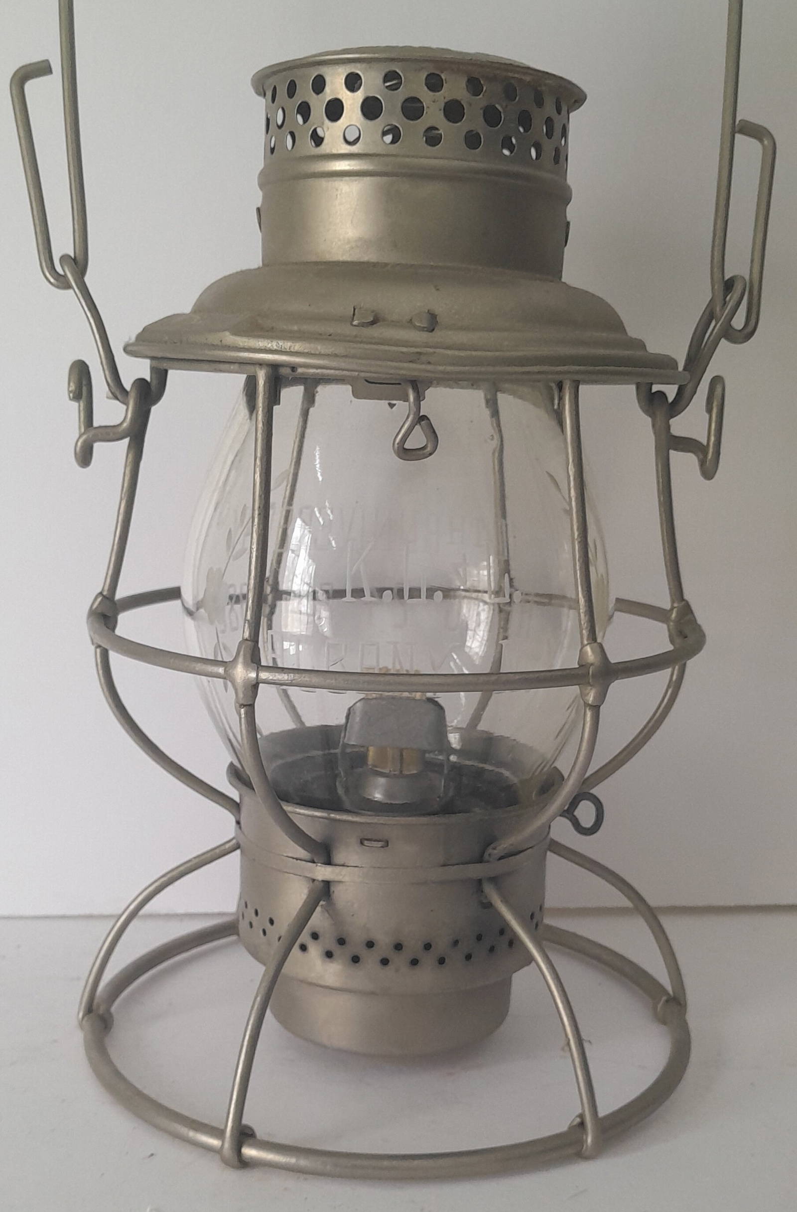 1982 Key Lock & Lantern Adlake Presentation Lantern Auction