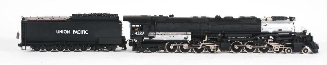 4884 Union Pacific Big Boy Steam Locomotive & Tender.