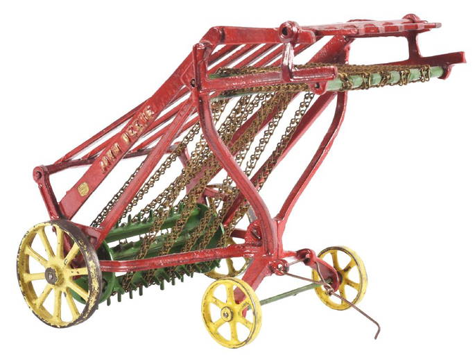 Scarce Cast Iron Vindex John Deere Hay Loader.