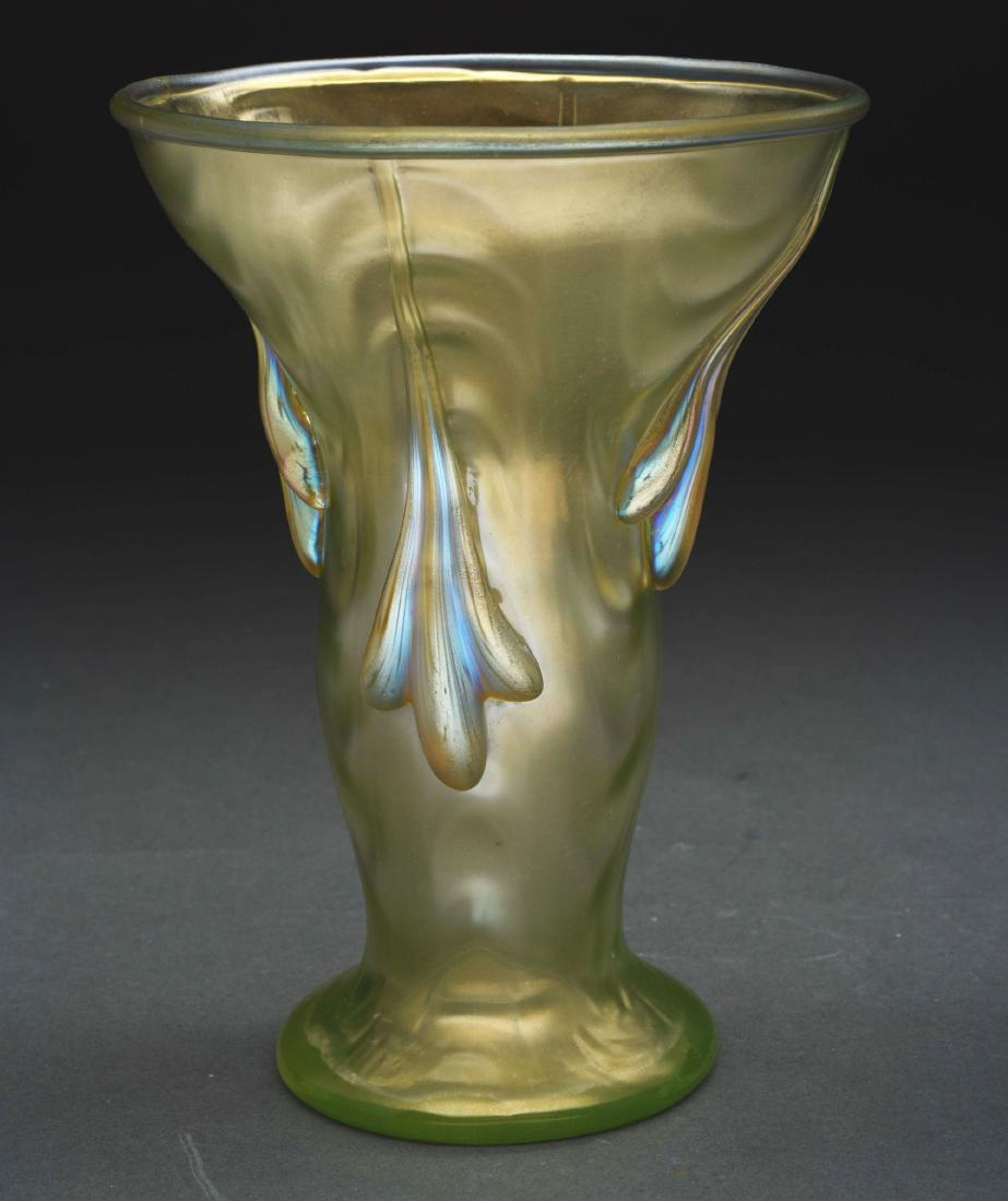 Loetz Coppelia Vase. - Dec 05, 2018 | Dan Morphy Auctions in PA