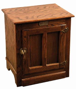 Oak Simmons Hardware Co. "white Clad" Ice Box.