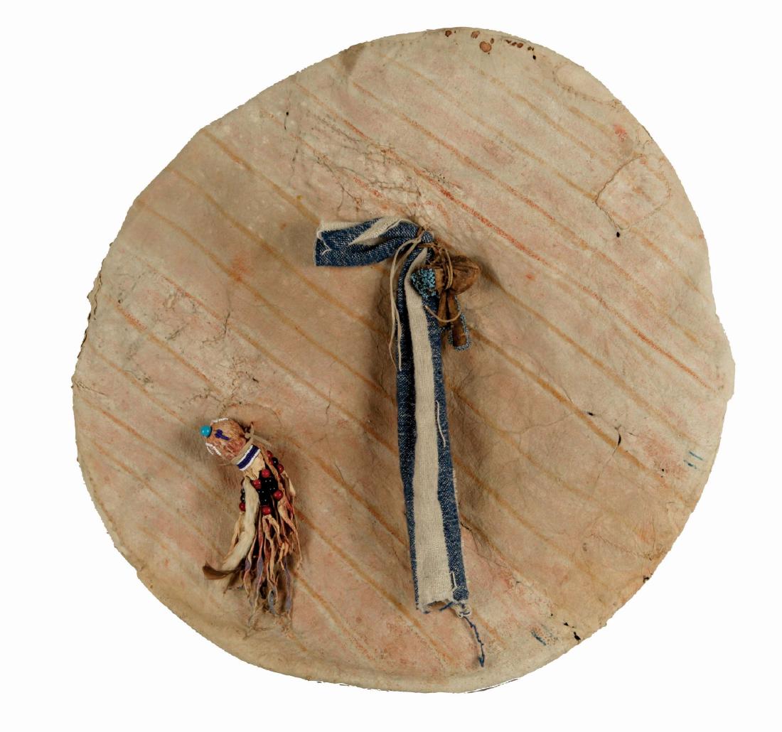 Crow War Shield. - Apr 12, 2019 | Dan Morphy Auctions in PA