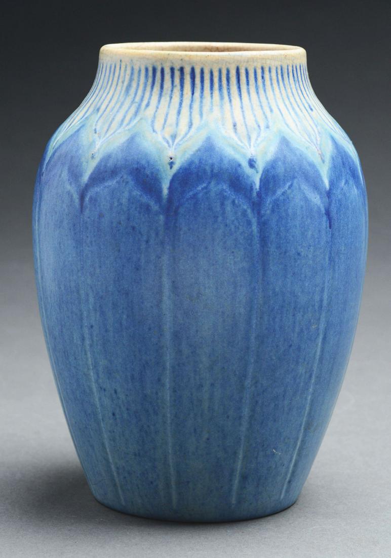 Sadie Irvine, Newcomb College Pottery Vase With Foliage - Jun 18, 2019 ...