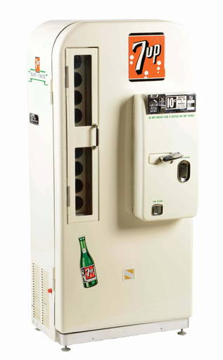 10¢ Vmc Model 81 Embossed 7 Up Vending Machine.
