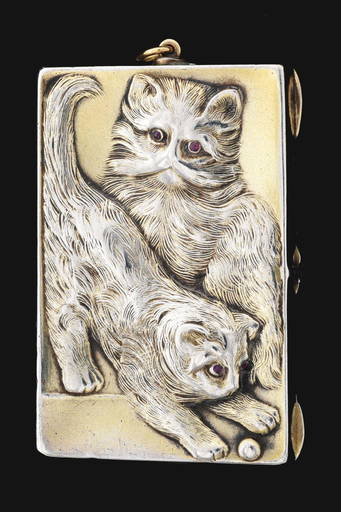 Compendium Compact With Two Kittens.