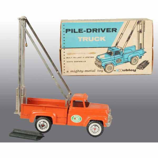 2554: Cast Metal Hubley Pile Driver Truck Toy.