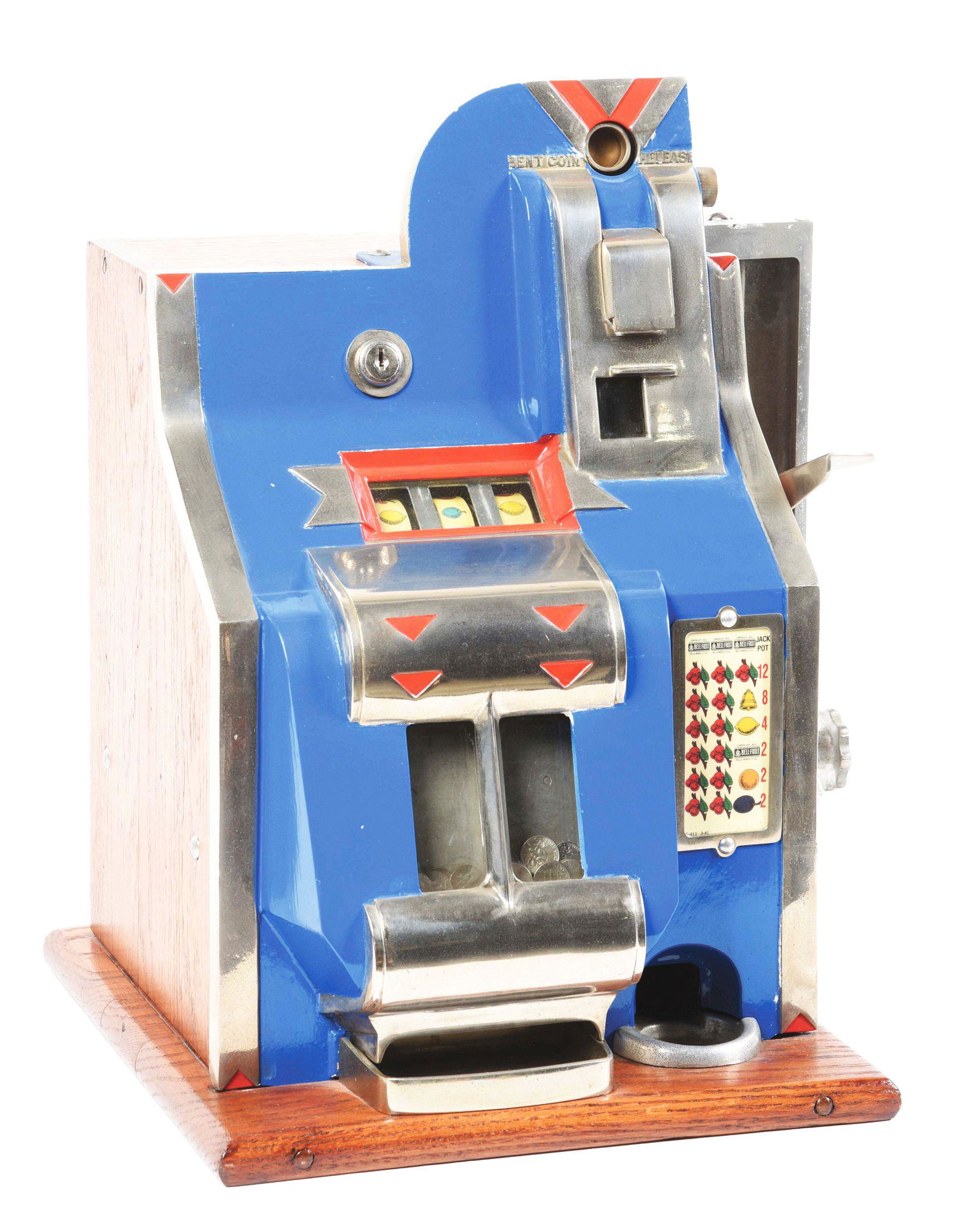 Mills Qt Slot Machine With Side Vendor.