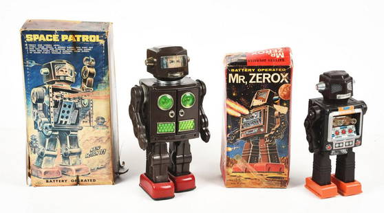 Lot Of 2: Japanese Sh Battery Operated Robots In Original Boxes.