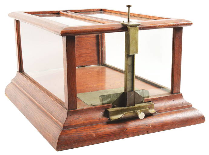 5¢ Bennett & Co. Cigar Vending Machine.