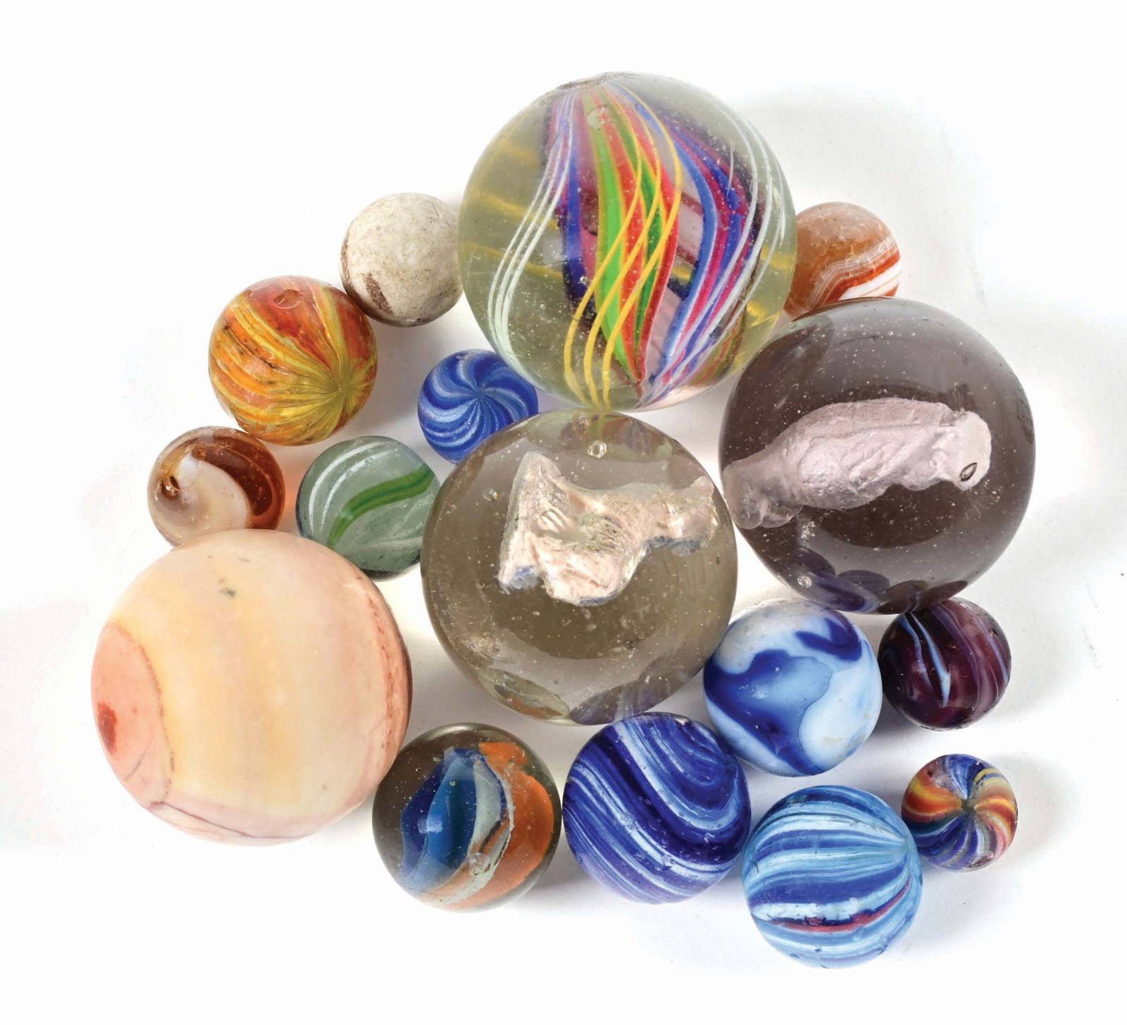 Lot Of 16 Marbles Auction