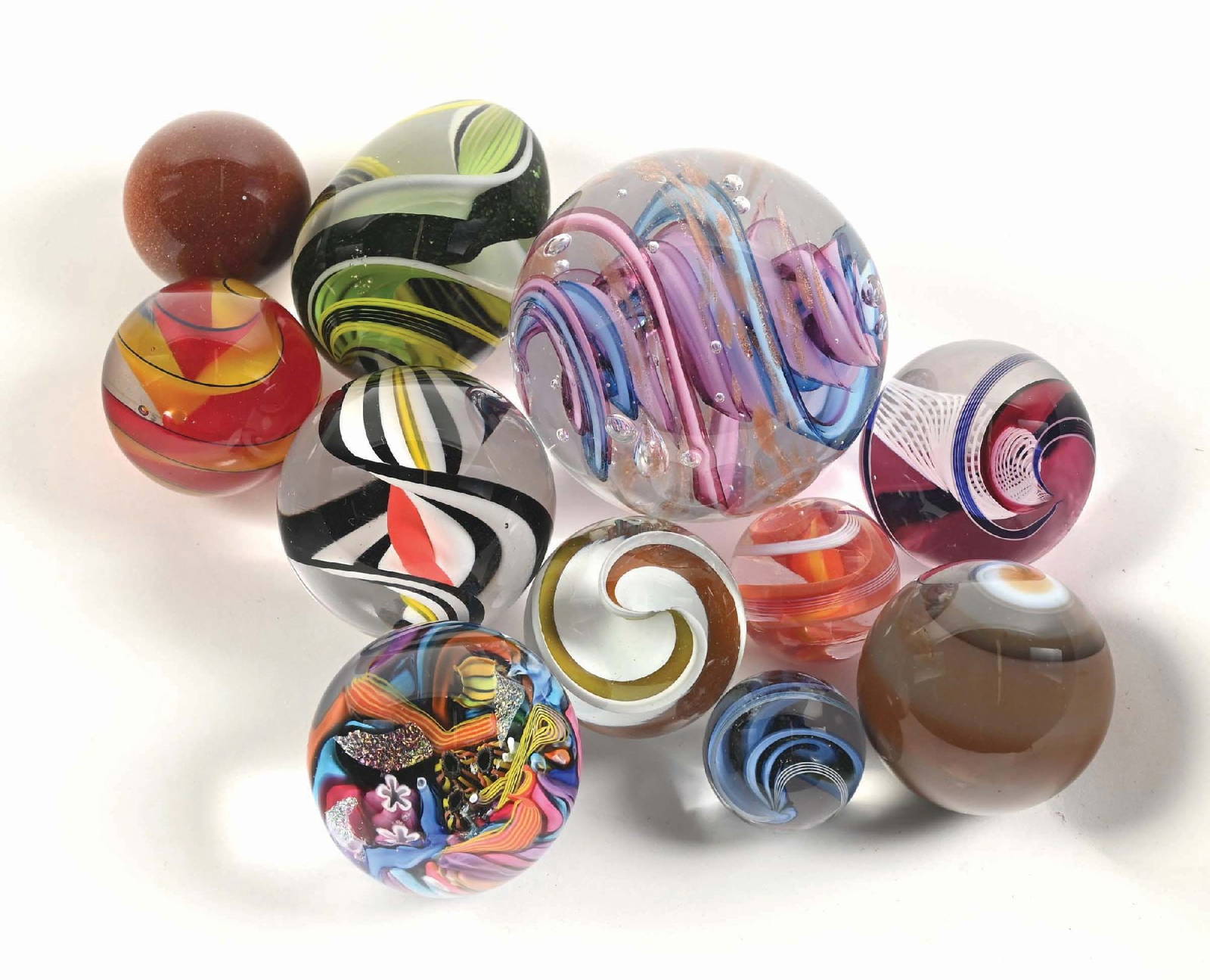 Lot Of 11: Contemporary Marbles Auction