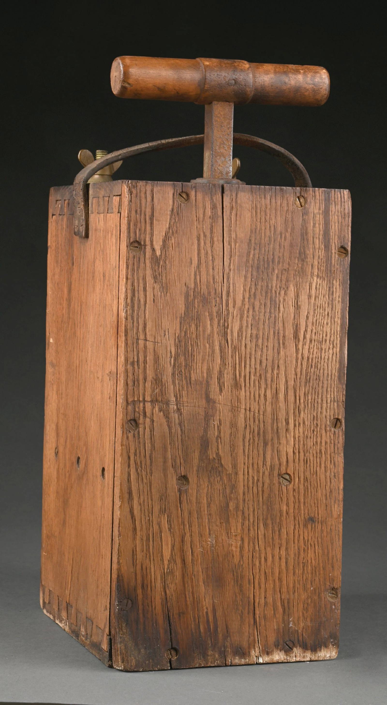 Atlas Blasting Machine No. 3-50 Auction