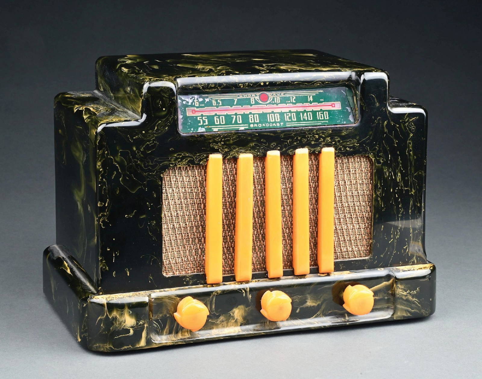 Addison Model 5 "courthouse" Catalin Radio Auction