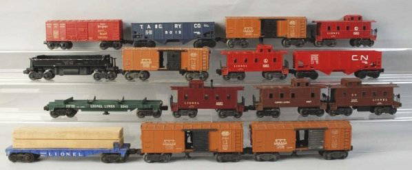 Lot Of 15: Lionel Freight Train Cars.