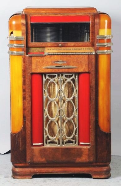 Wurlitzer Model 500 Jukebox.