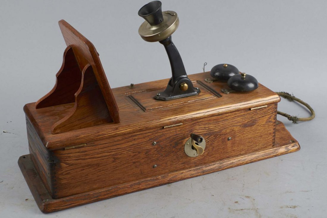 Early Monarch Oak Wall Mount Hand-Crank Telephone - May 01, 2015 | Dan ...