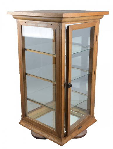 Robeson Shuredge Rotating Display Showcase