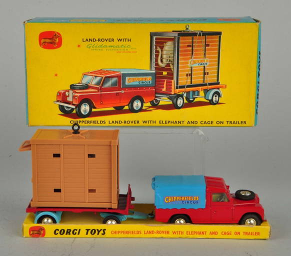 Corgi #19 Chipperfields Land Rover & Cage Gift Set
