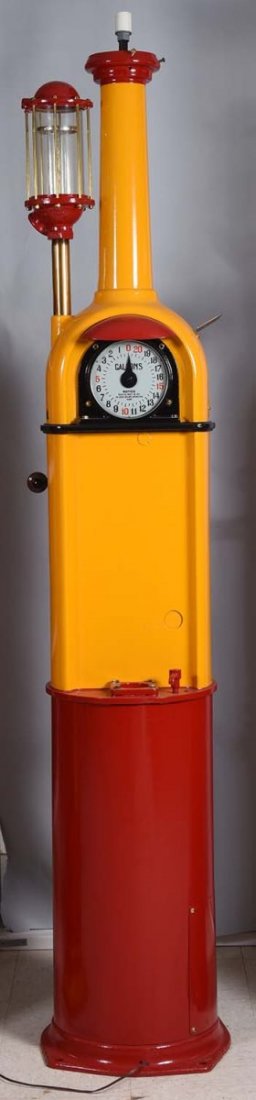 Wayne Model #480 Clock Face Gas Pump.