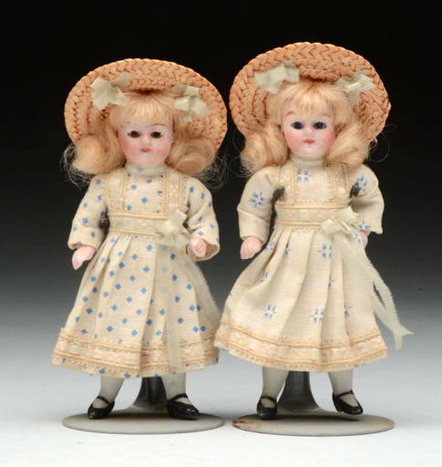 Pair Of Lettie Lane Doll House Dolls.