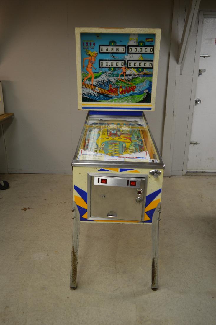 1976 D. Gottlieb Surf Champ Pinball Machine