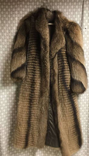 Daseler Fort Wayne Women's Fur Coat