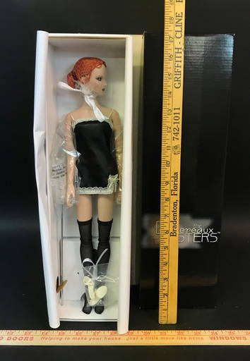 Tonner Devereaux Sisters Basic Renee Doll