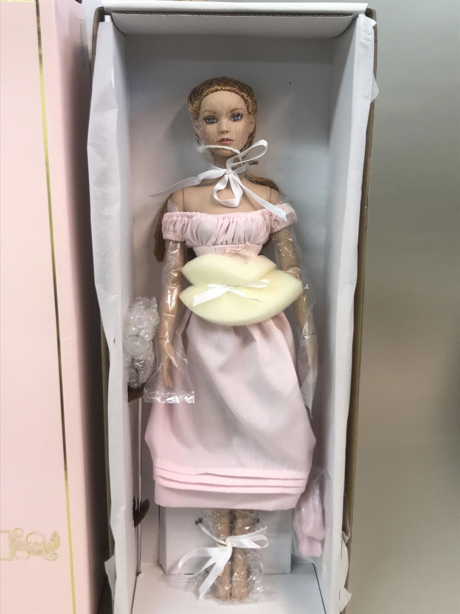 Tonner Doll Cinderella Collection Basic Cinderella