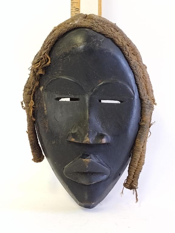 Vintage Carved African Dan Tribal Mask - Dec 04, 2022 | AAA Auction ...