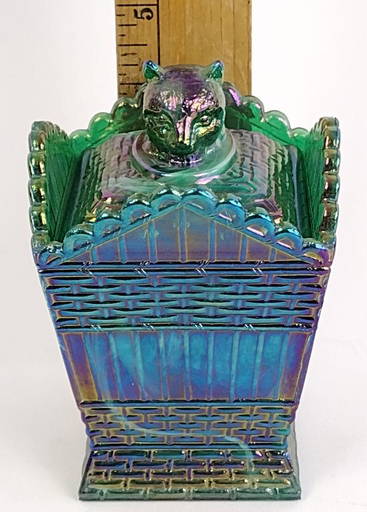 Unmarked Carnival Green Slag Cat on a Basket - Dec 04, 2022 | AAA ...