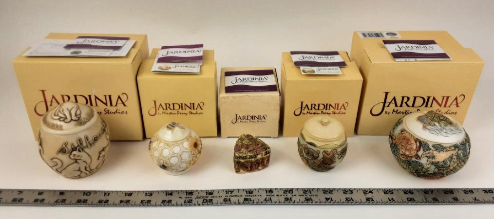 Jardinia By Martin Perry Studios, Honey Bee Happy,