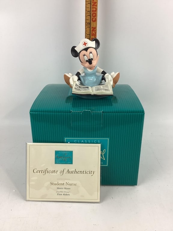 Walt Disney Classics Collection, Minnie Mouse Student Nurse From Walt ...
