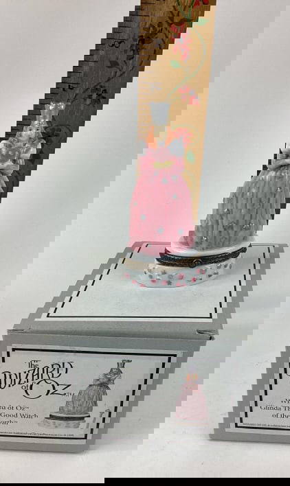 The Wizard Of Oz Midwest Of Cannon Falls Phb Collection, Glinda The ...