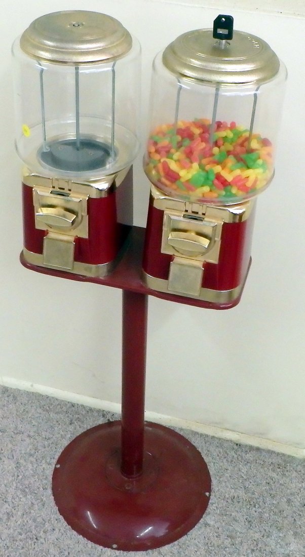 T.pico International Double Gumball Machine