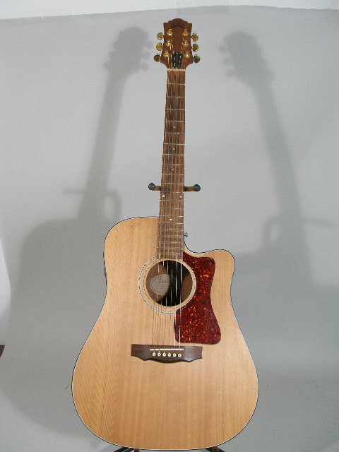 Guild Dce1 Acoustic Electric Cutaway Guitar