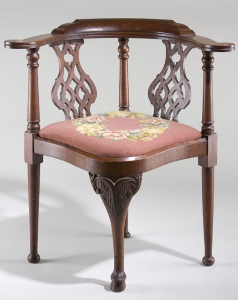261: Georgian Style Antique Corner Chair