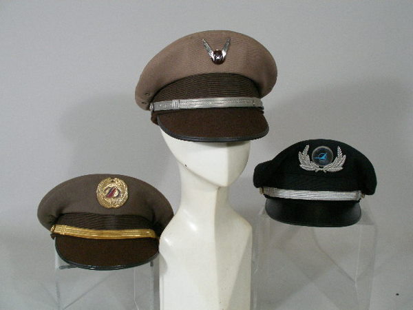 Group of Nine Vintage Misc. Airline Co-Pilot Hats, - Jun 11, 2005 ...