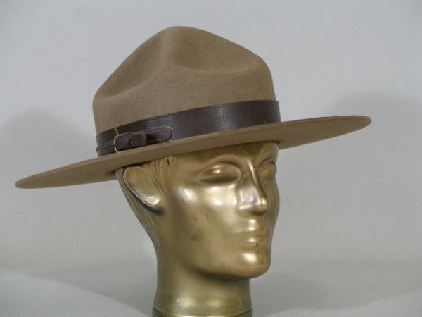 313: Royal Canadian Mounted Police Campaign Hat, 1960s, - Jun 11, 2005 ...