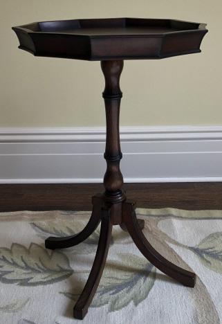 Bombay Company Mahogany Pedestal Side Table